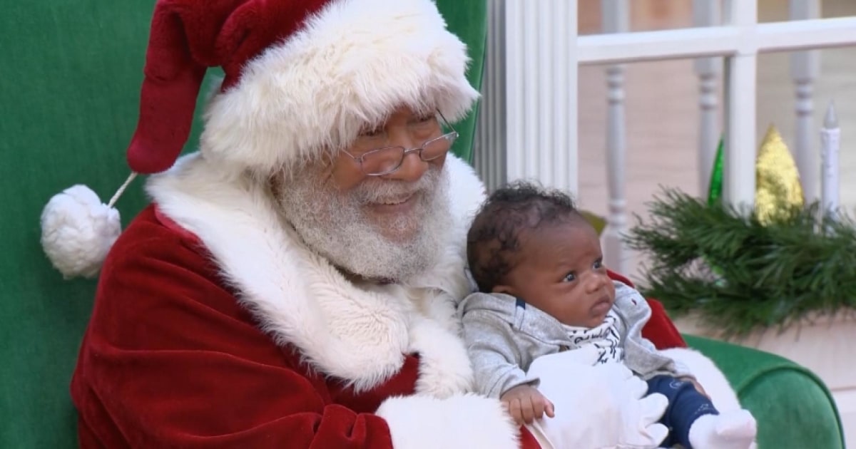 App helps locate black Santas