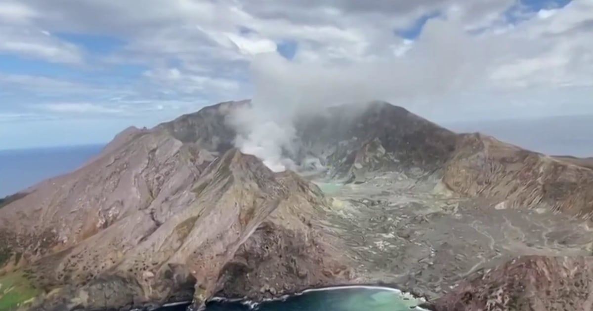 Dangerous recovery mission underway after New Zealand volcano eruption