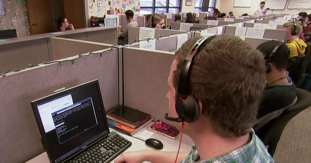 Inside a call center as pollsters aim to capture American attitudes