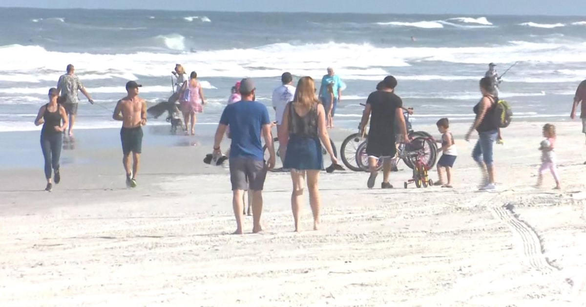 Florida reopens beaches for limited hours
