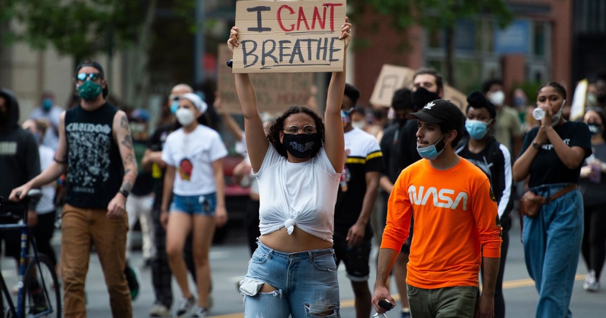 Protesters rally near White House