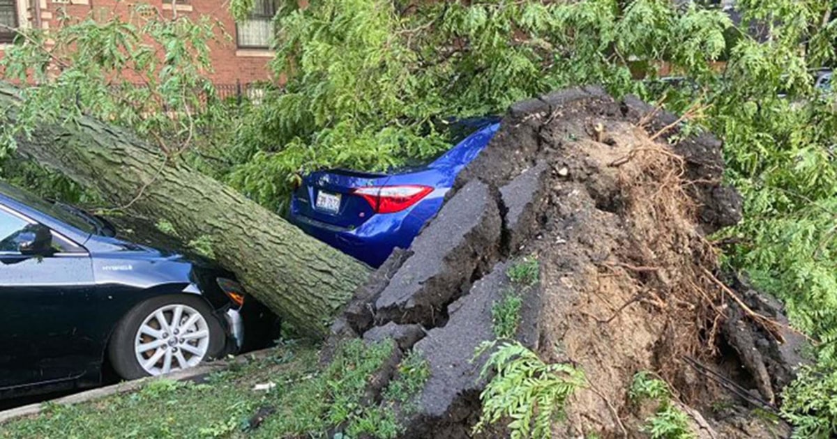 Derecho storm system brings extreme weather to Midwest