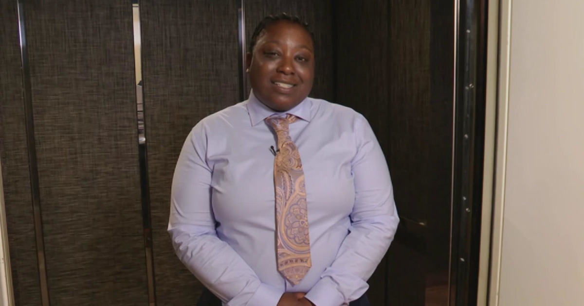 Watch New York Times security guard Jacquelyn Asbie nominate Joe Biden ...