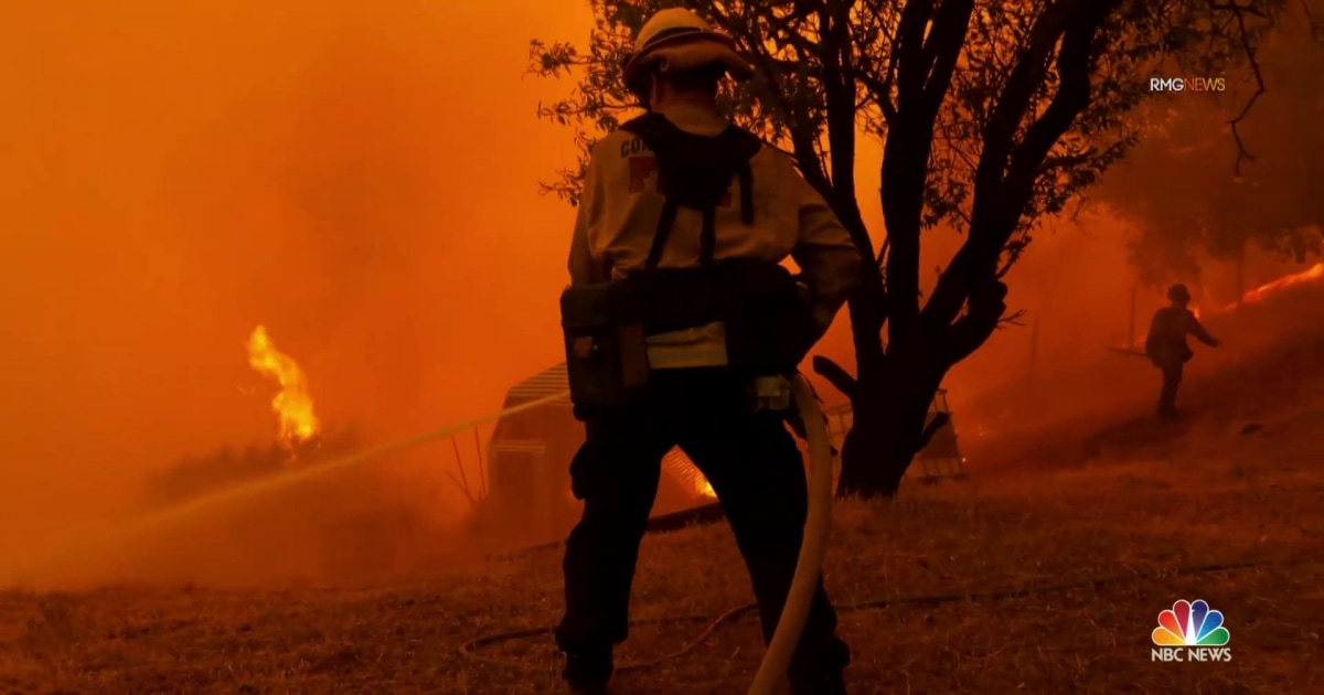 At least 5 dead as California firefighters battle more than 500 fires