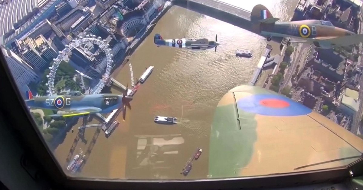 Watch: London seen from above in World War II-era Spitfire plane