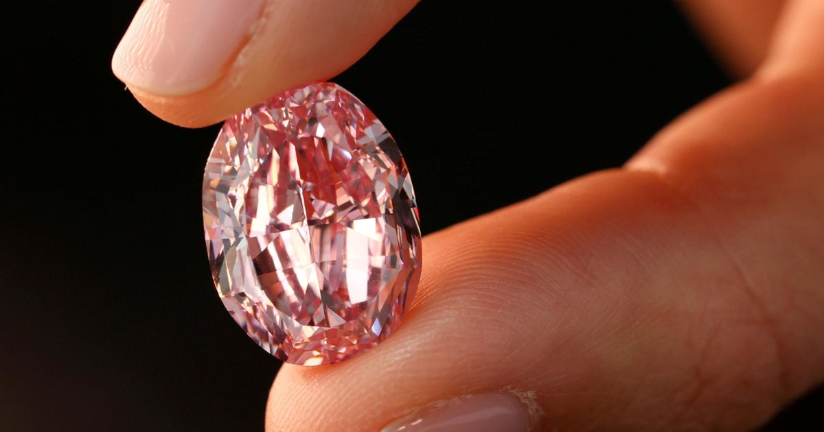 Record-breaking pink diamond sells for nearly $27 million at auction