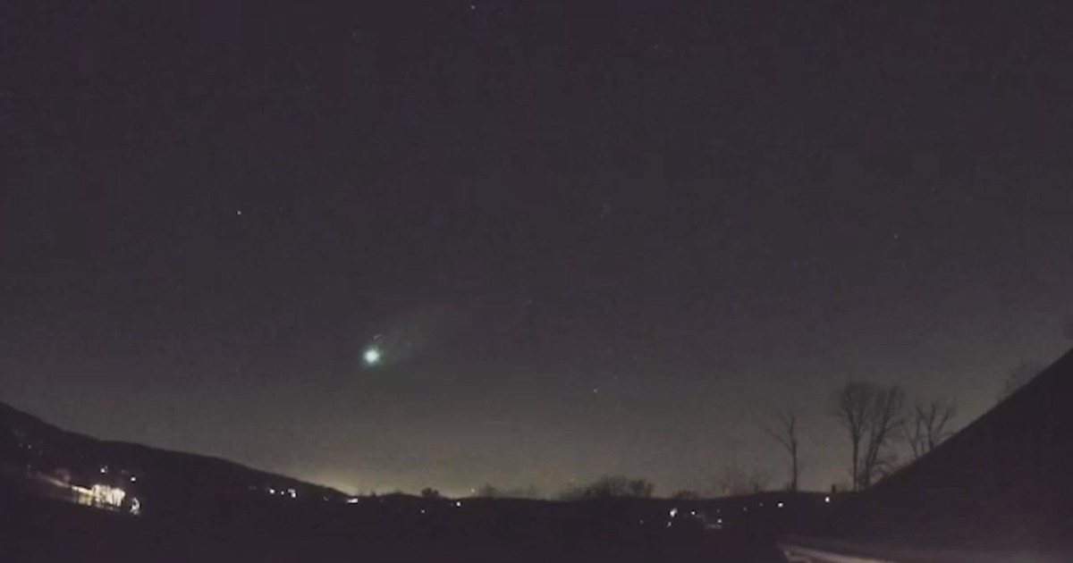 Watch: Meteor blazes across night sky in Northeast