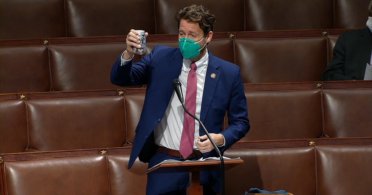 Rep. Joe Cunningham cracks open a beer during farewell speech on House ...