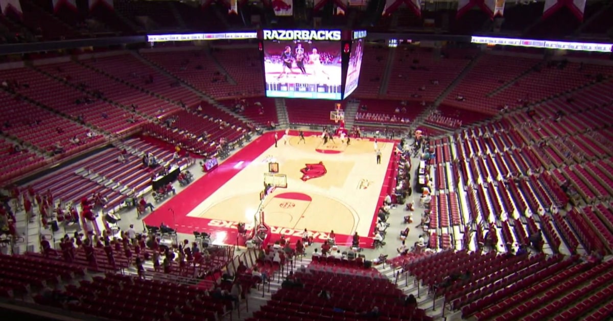 University of Arkansas gives inside look at basketball program’s Covid ...