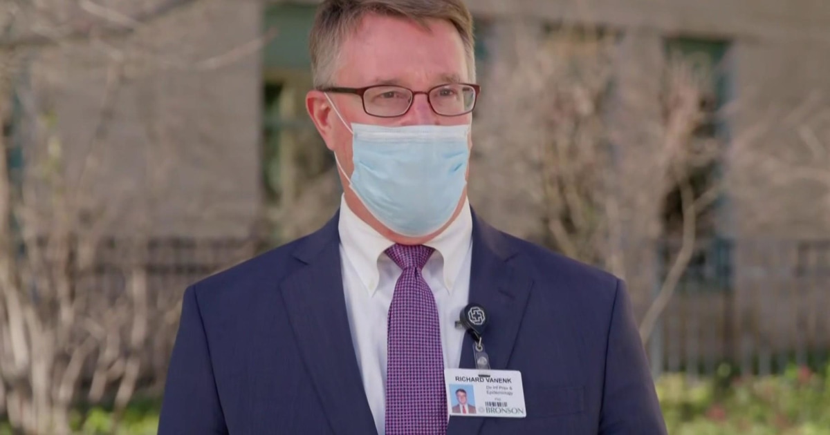 How will Pfizer distribute Covid vaccines?