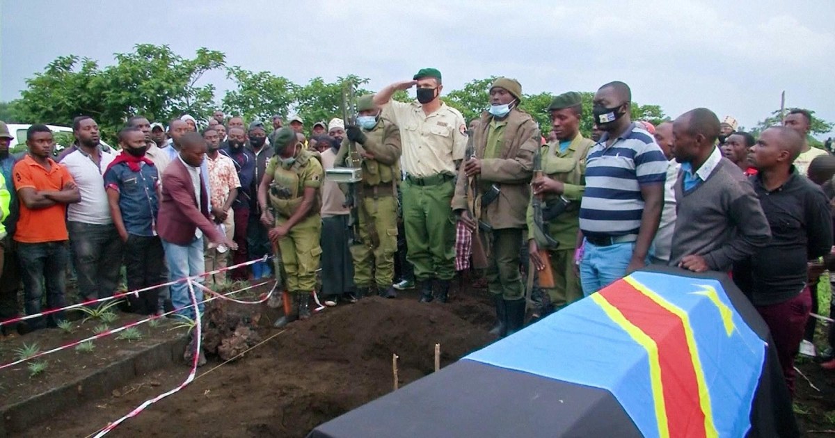 Congolese park rangers bury colleague killed in ambush