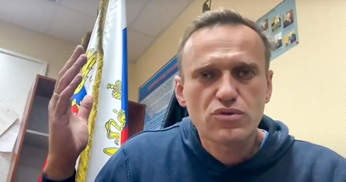 Russian opposition leader Alexei Navalny urges protesters to take to ...