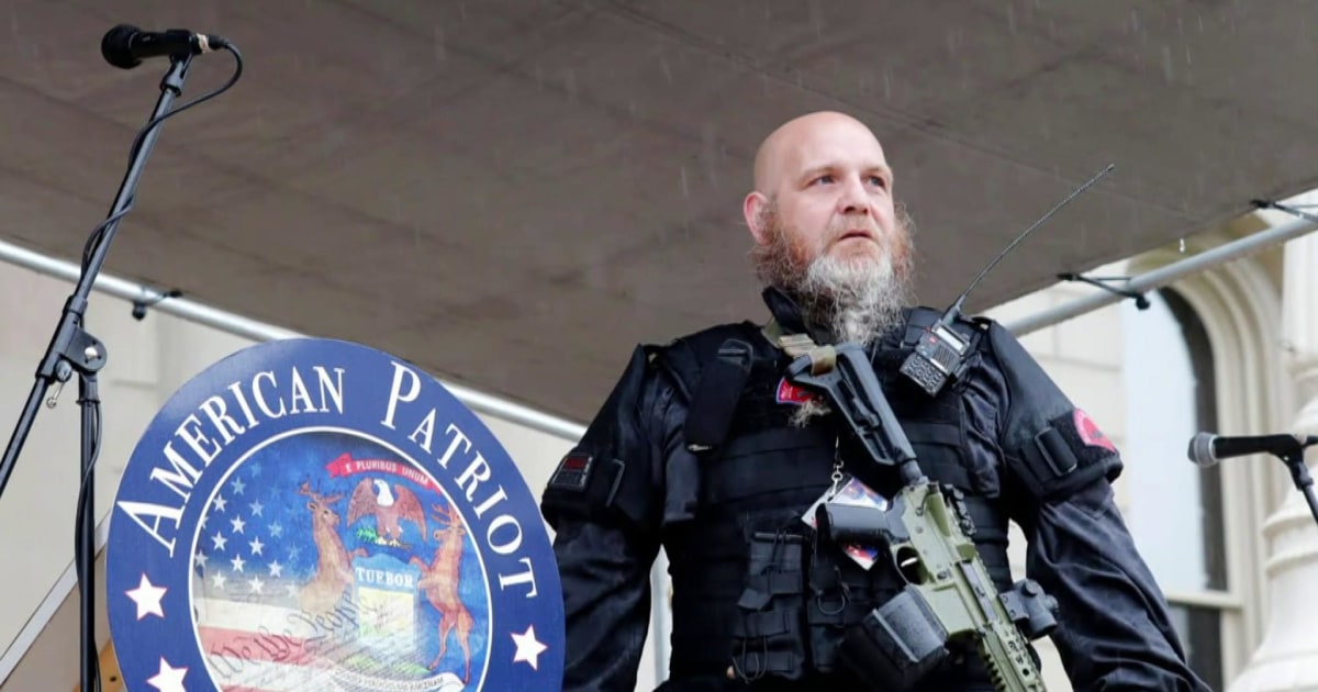 Some 'militia' members call on protesters to stand down