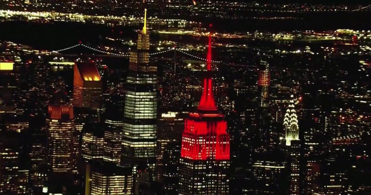 Covid victims honored by Empire State Building 'heartbeat'