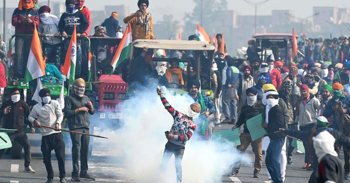 Indian farmers clash with police as New Delhi protest turns violent