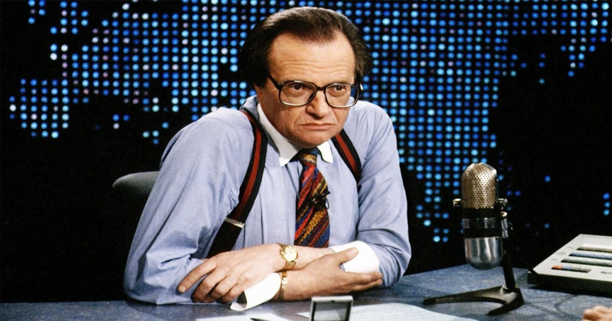 Tributes pour in for legendary talk show host Larry King