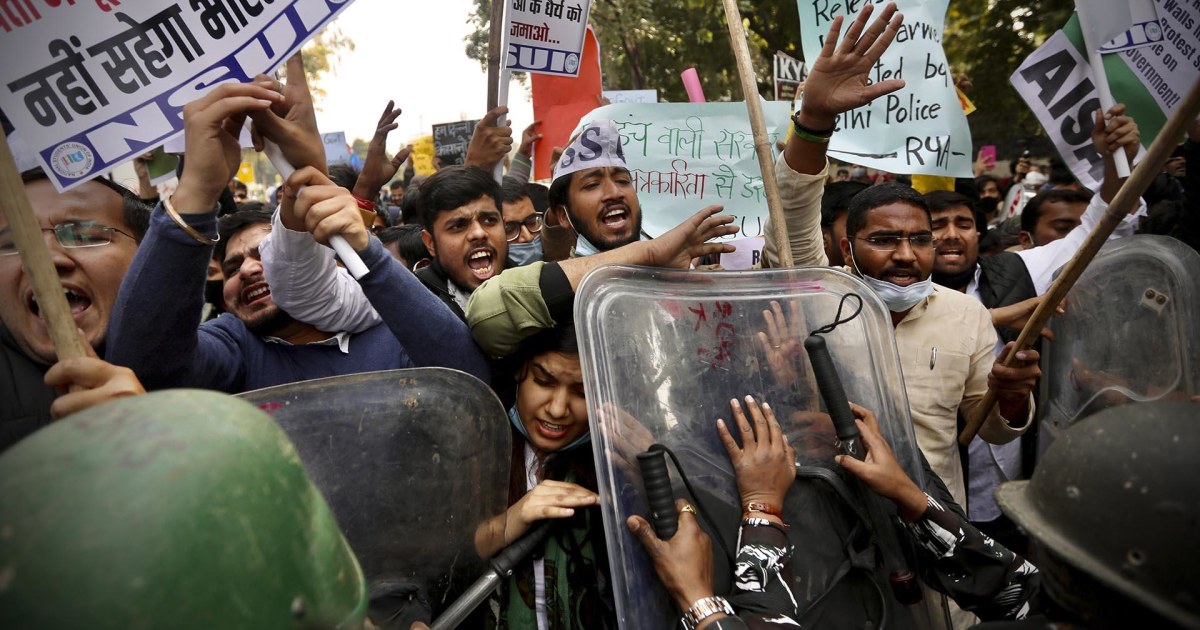 Defiant Indian farmers demand agricultural law repeal