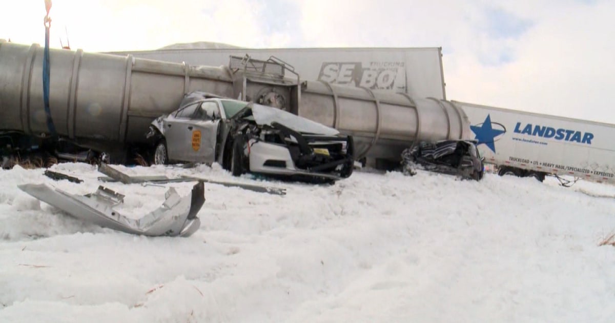 Around 40 vehicles involved in pileup on Interstate 80 near Des Moines