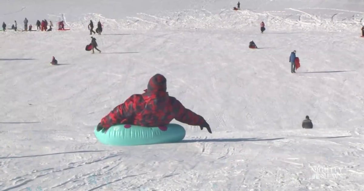 Snow day brings joy to much of the U.S.