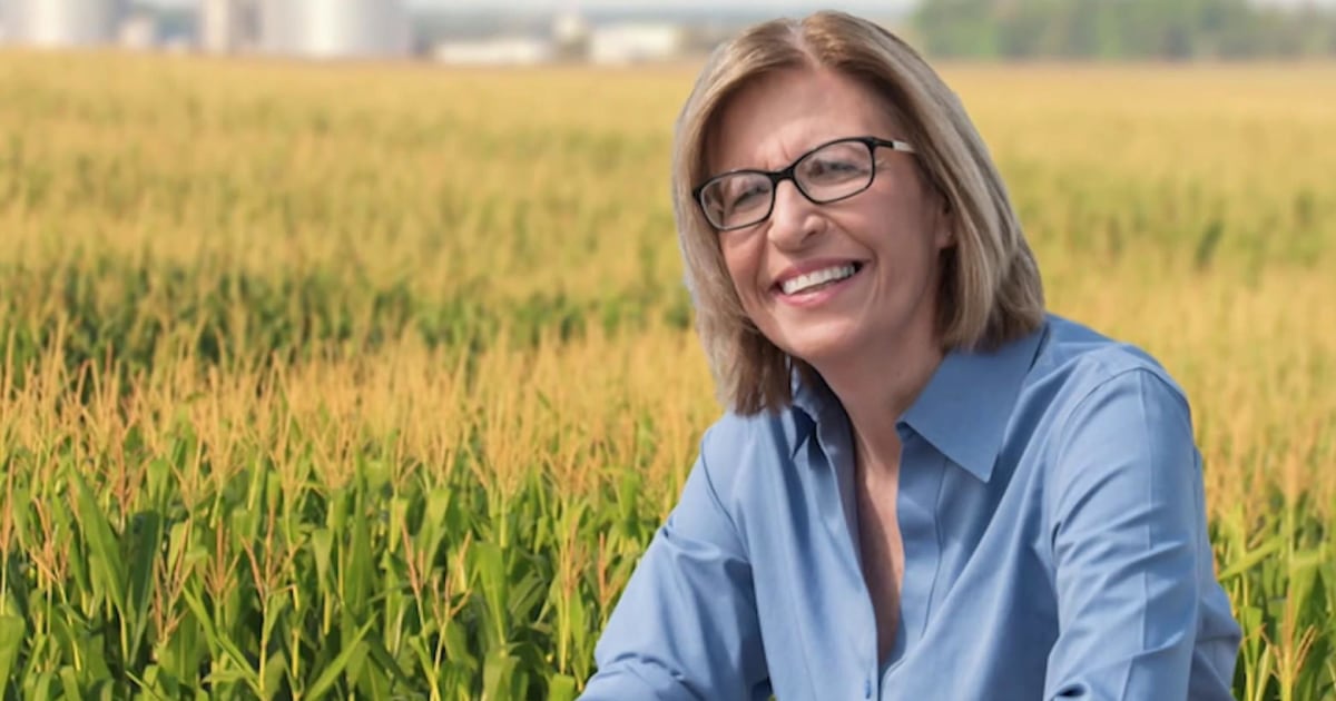 Democrats challenging results of contested Iowa congressional race