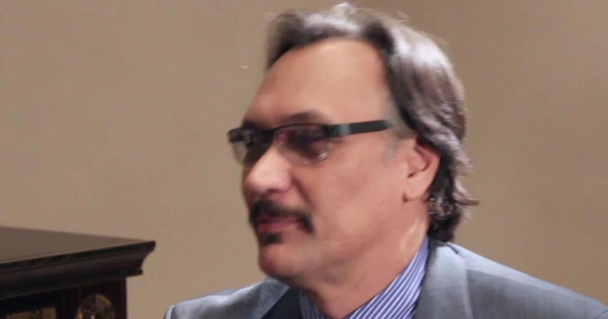 Actor Jimmy Smits receives Ackerman Leadership Award