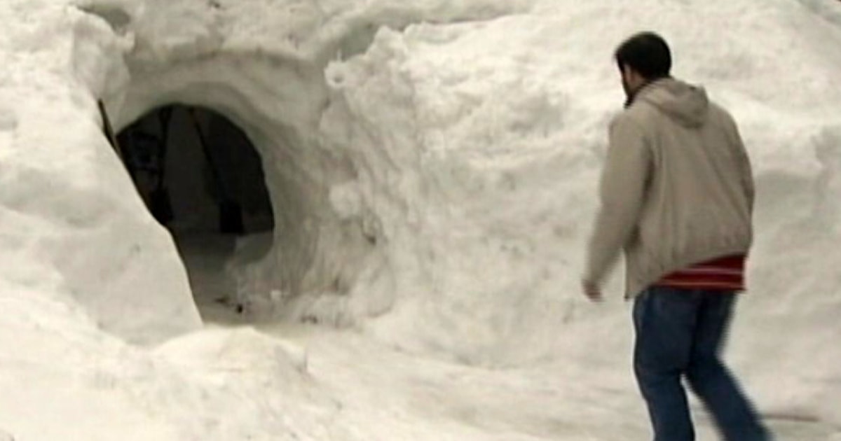Take a tour inside a Mass. man’s giant igloo