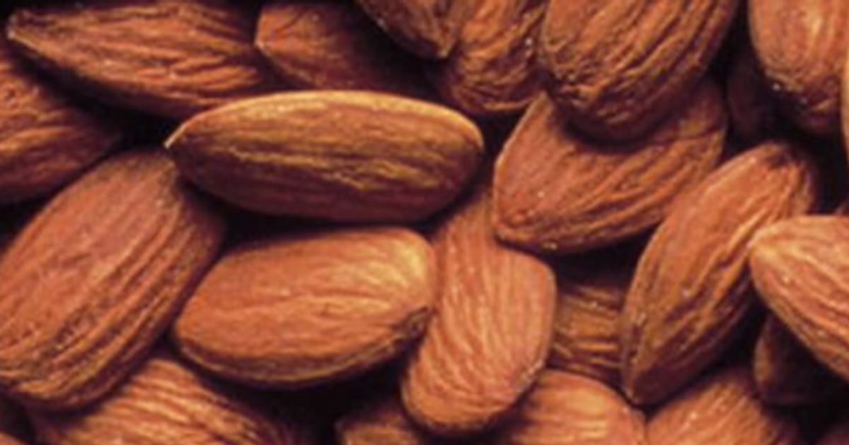 Prices of Almonds Start to Fall