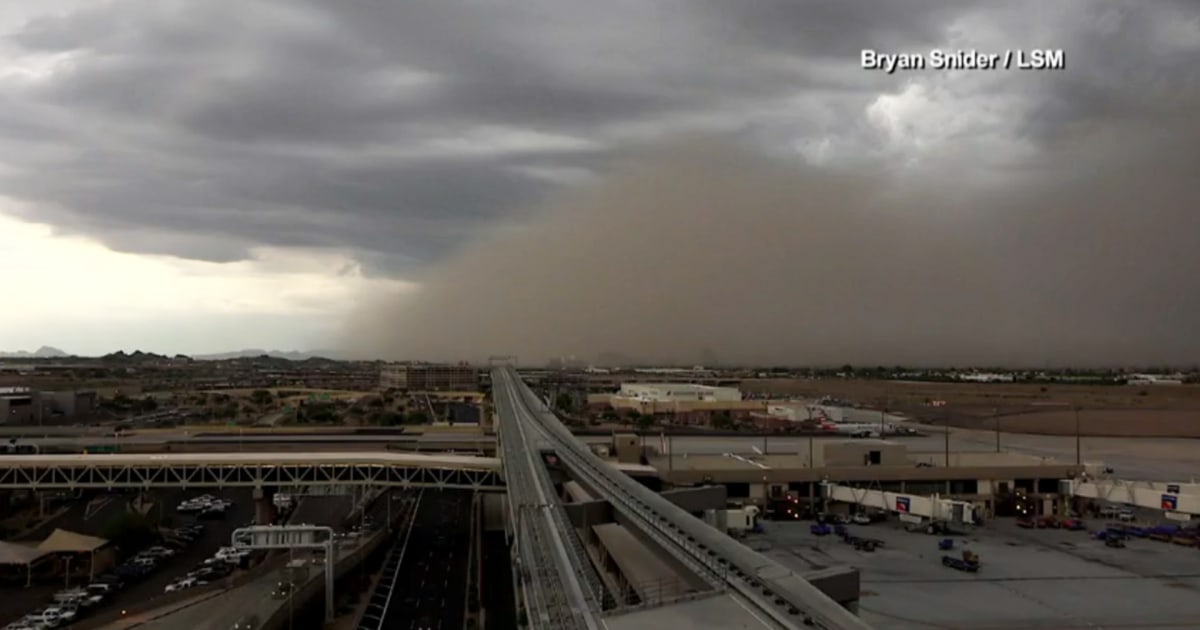 Dust Storm Hits Phoenix
