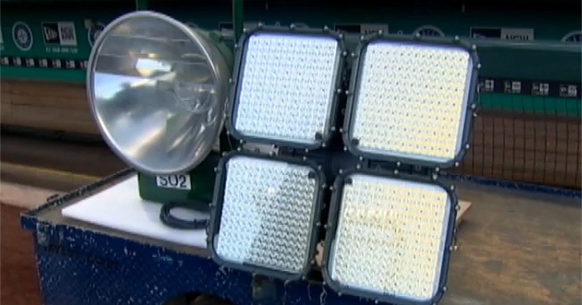 Seattle Mariners Introduce LED's to MLB