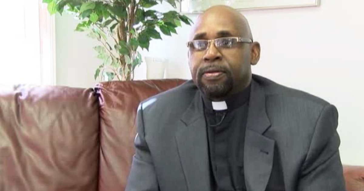 Pistol-packing pastor foils robbery