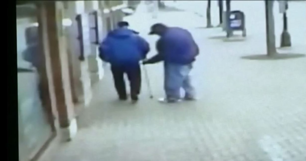 Elderly Man Whacks Pickpocket