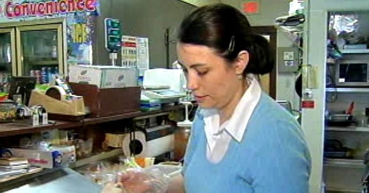 Man calls 911 to complain about his sandwich