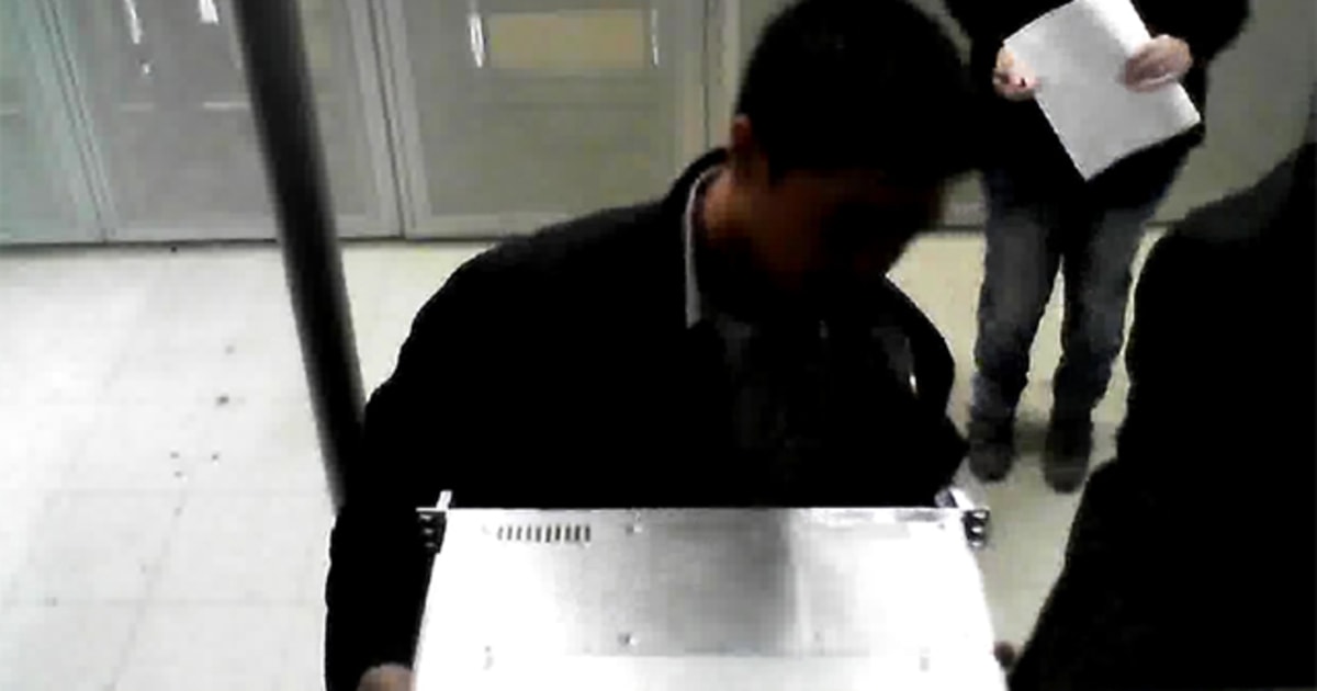 FBI agents reinstall seized server
