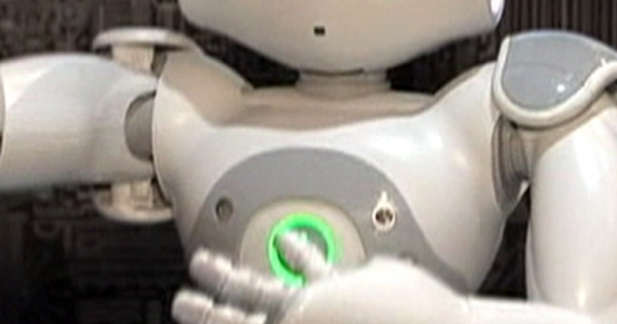 "Dora the Explorer" robot debuts at robot festival