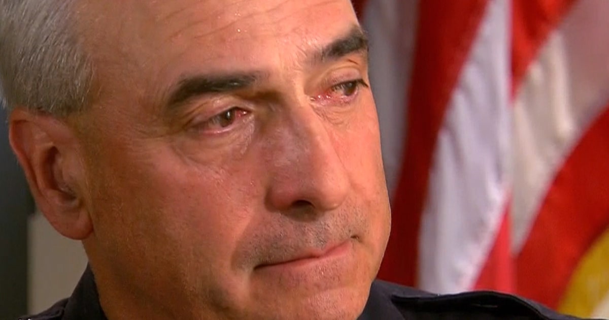 Who is Aurora Chief of Police Daniel Oates?