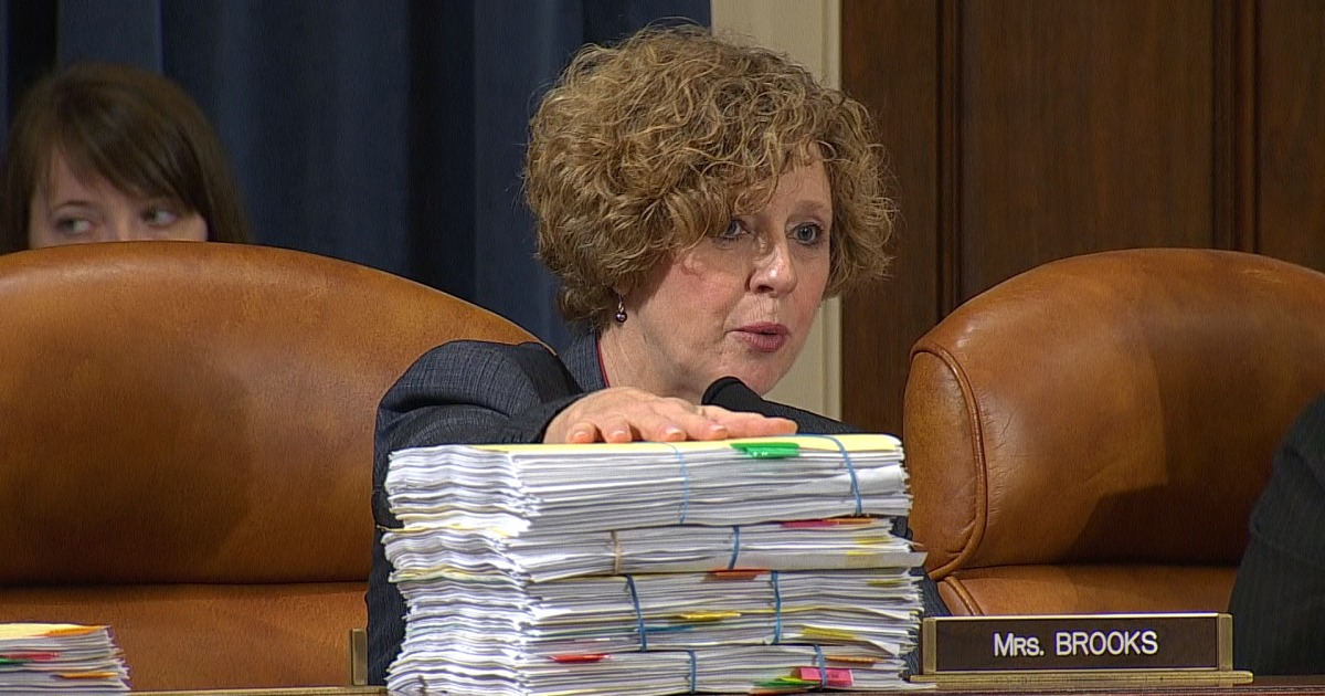 Clinton Explains Her Use of Email to Benghazi Committee