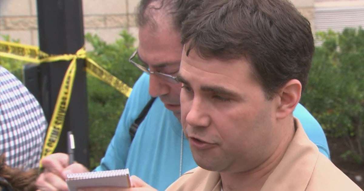 Navy Yard Employee Describes Chaos Amid Reports of Active Shooter