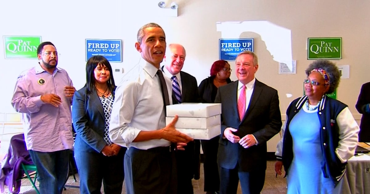Obama Delivers 'Campaign Snacks' in Chicago