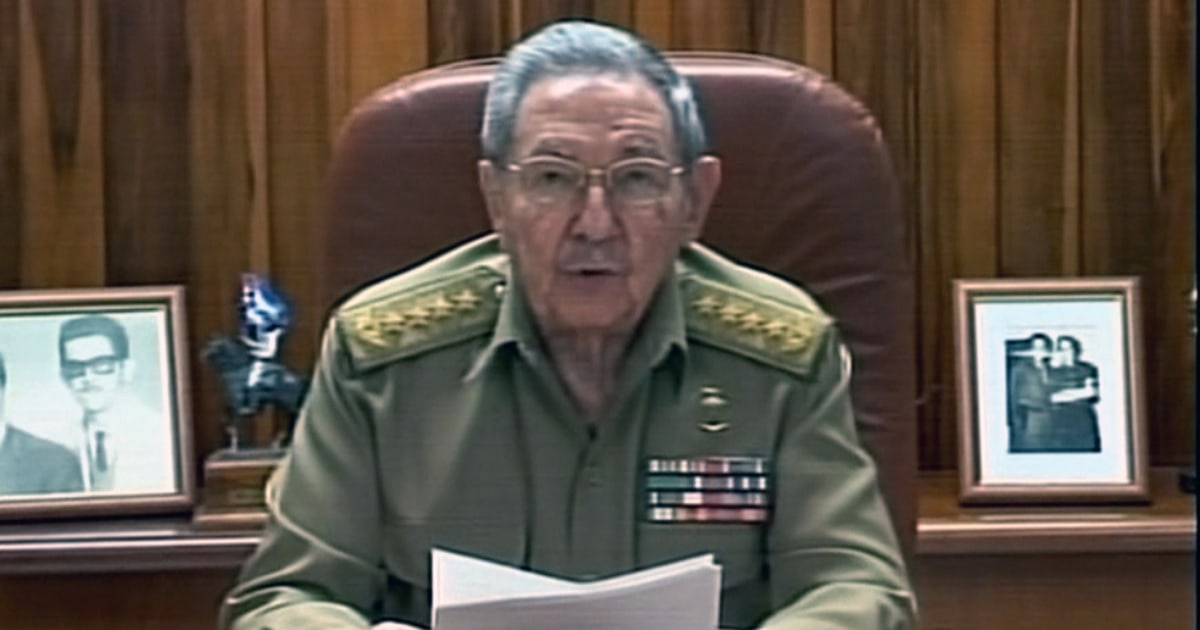 Raul Castro Touts Prisoner Swap, Says Embargo ‘Must Stop’