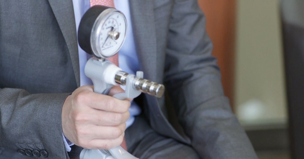 Study Shows Link Between Hand Grip Strength and Heart Attack