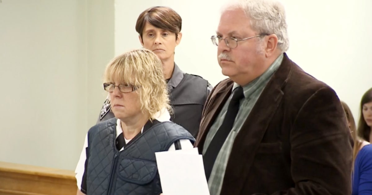 Woman Accused of Helping Killers Escape Prison Appears Before Judge