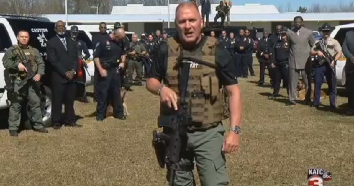Louisiana Police Captain Calls Out Gang Members in Viral Video