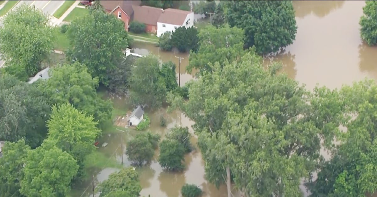 Floods Leaves Homes and Businesses Swamped in Michigan