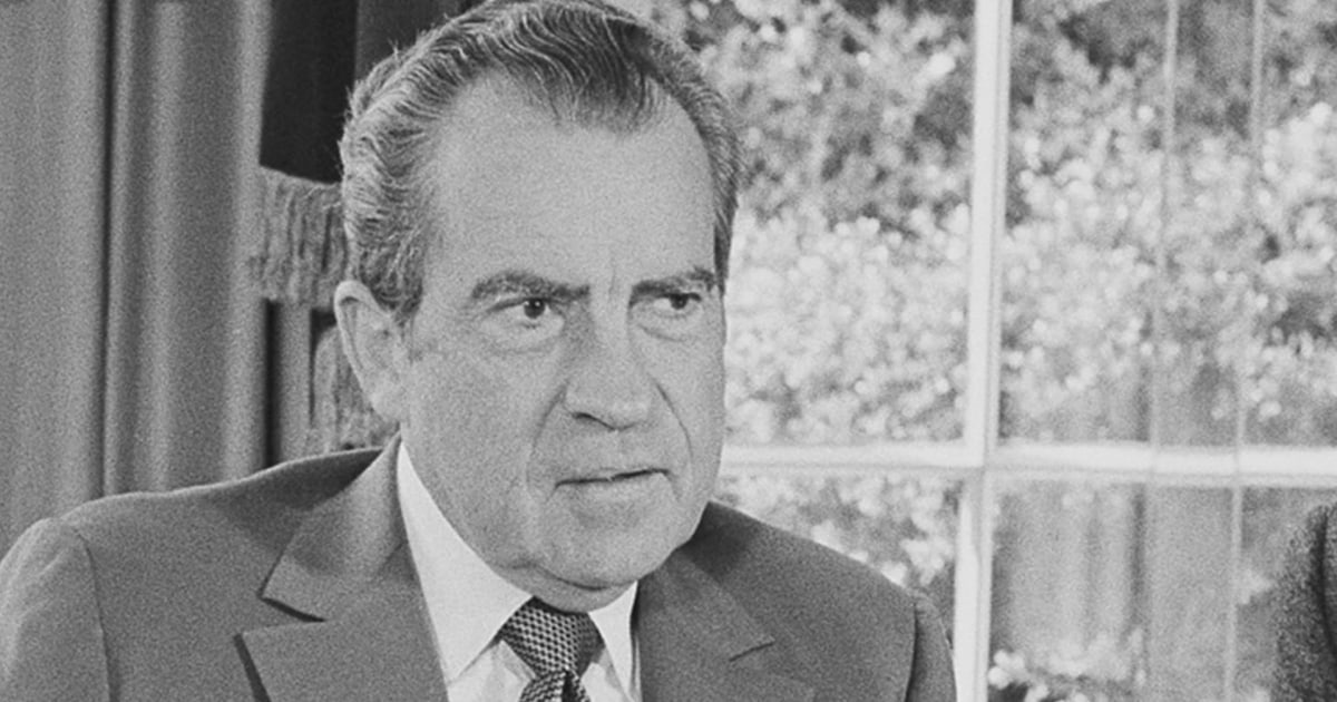 George H.W. Bush congratulates Nixon after Watergate speech