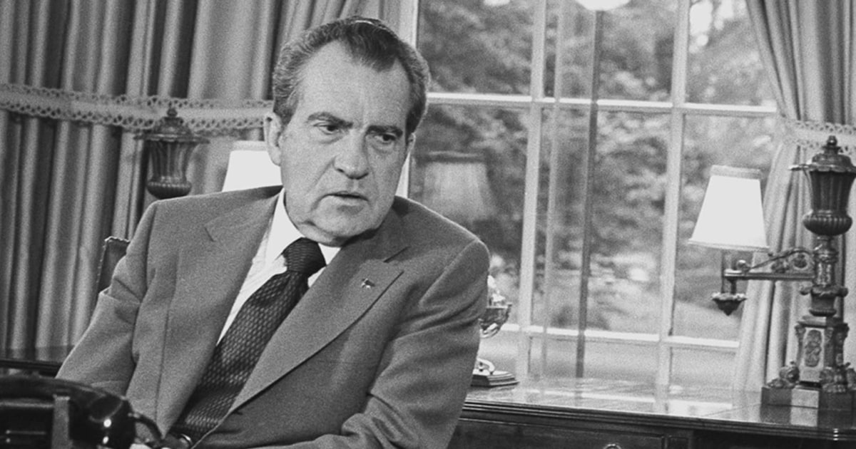 After mix-up with operator, Nixon takes Graham’s call after Watergate ...