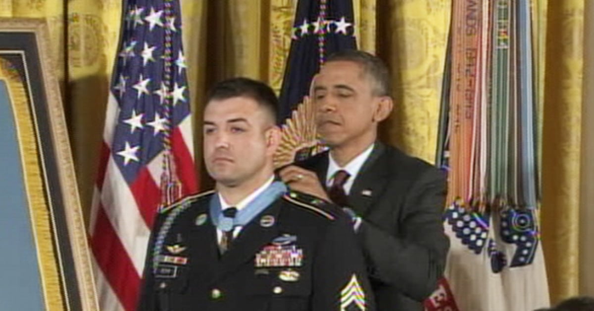 Obama honors soldier who fought in Afghanistan