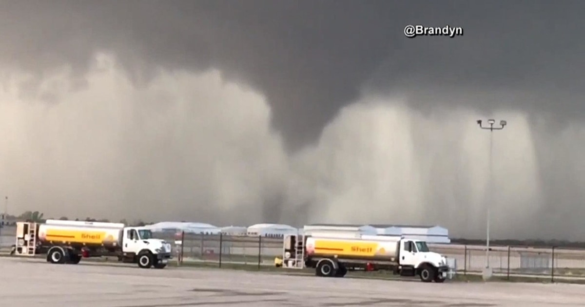 Tornado Touches Down in Tulsa