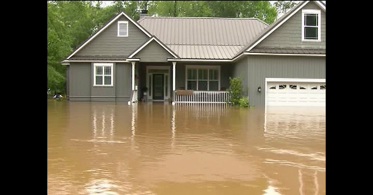 High Rising Waters Flood Alabama Neighborhood