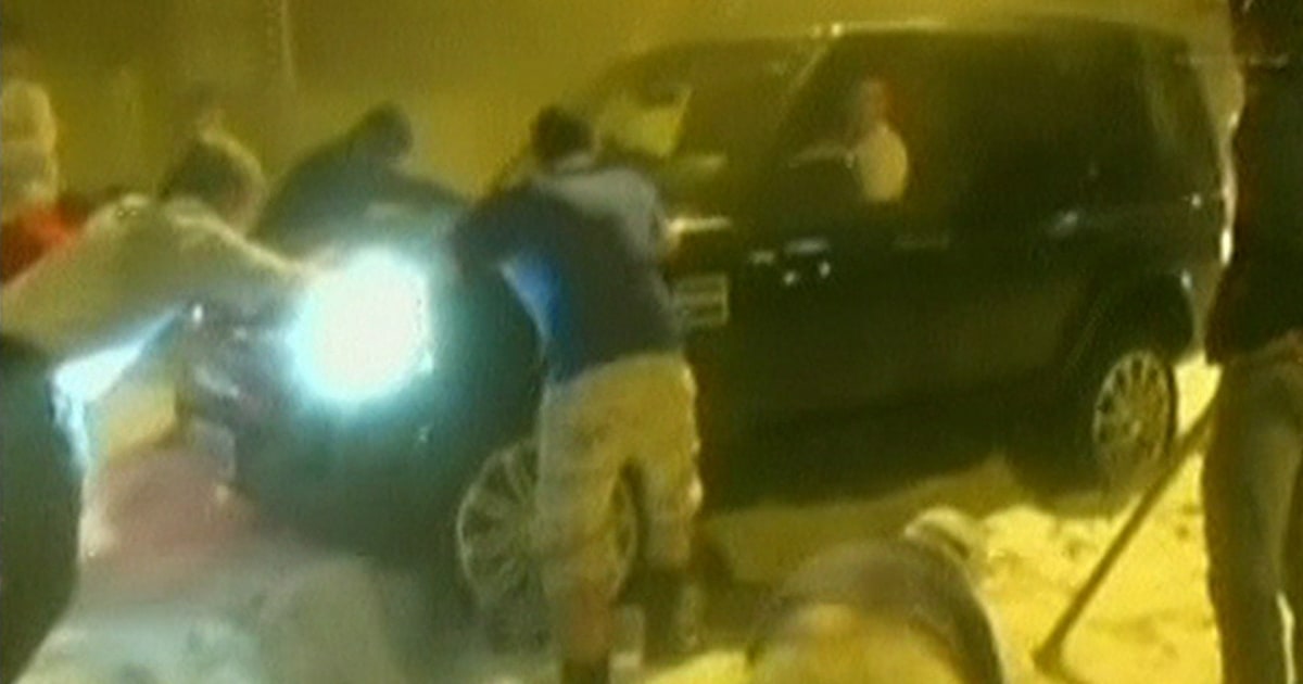 Freak Hail Storm Traps Cars in Brazil