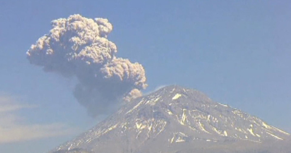 Mexico's Second Tallest Volcano Erupts